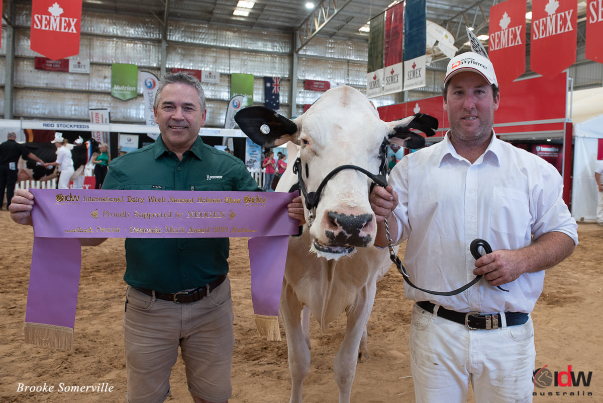 HON MENT – Bluechip EV Shesawesome Apple, B & J Gavenlock