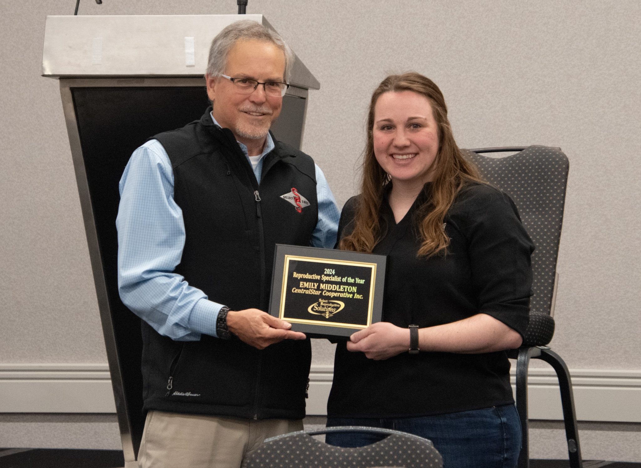 Einfluss der Branche und Engagement der Gemeinschaft